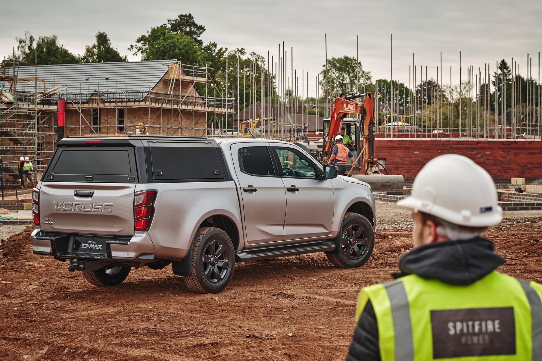 New Isuzu D-Max V-Cross | Commercial Ready Pickup | Roger Young News