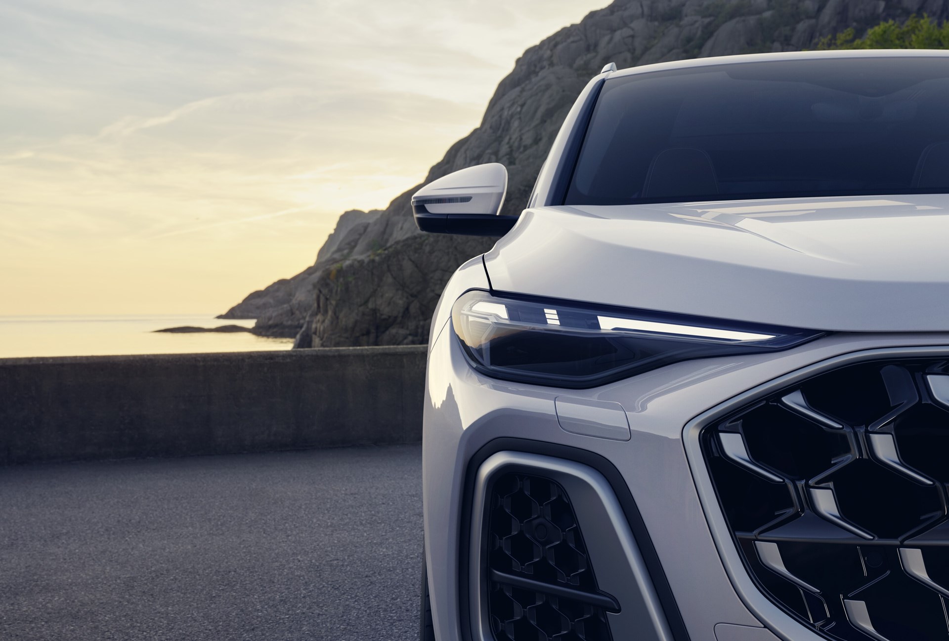 New Audi Q5 SUV e-hybrid | Salisbury | Heritage Audi