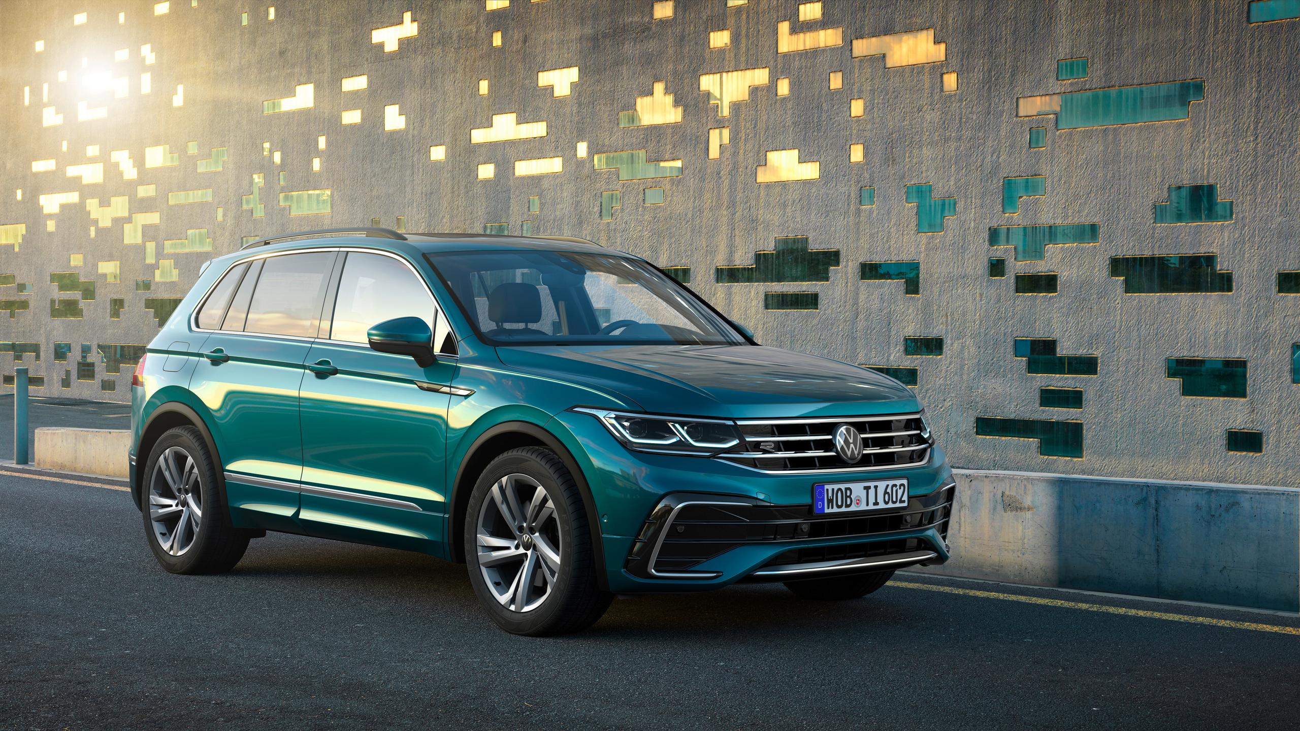 Volkswagen Tiguan Buyer's Guide: Features, Reviews, Models & More