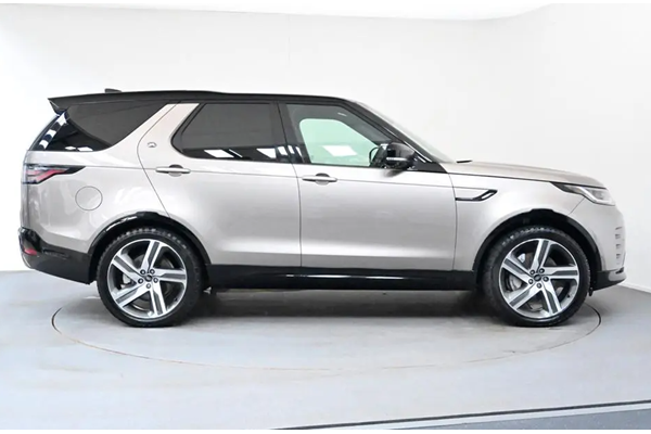 Discovery Commercial