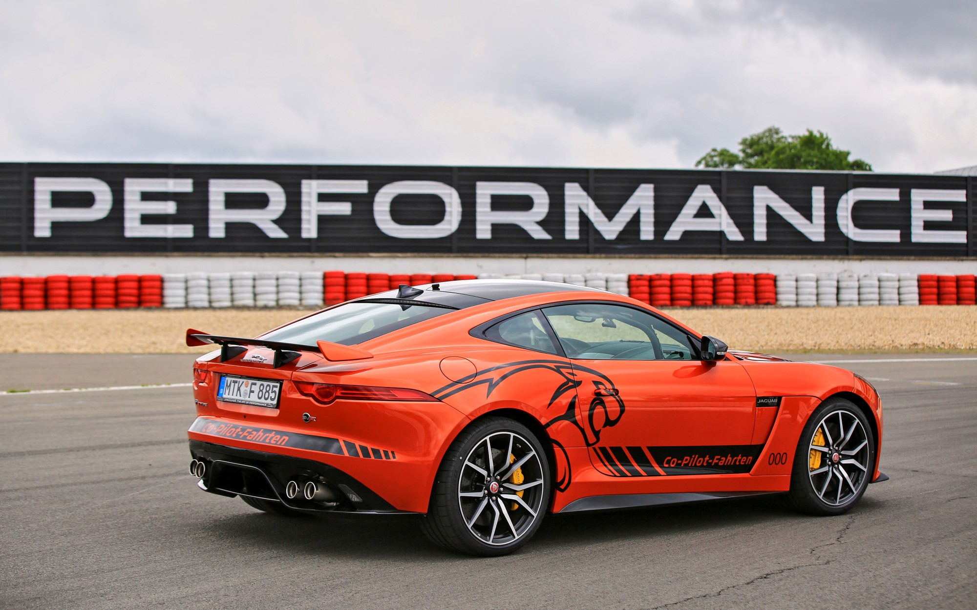 Unveiling the Jaguar F-Type: A Timeless Classic with Unmatched Performance
