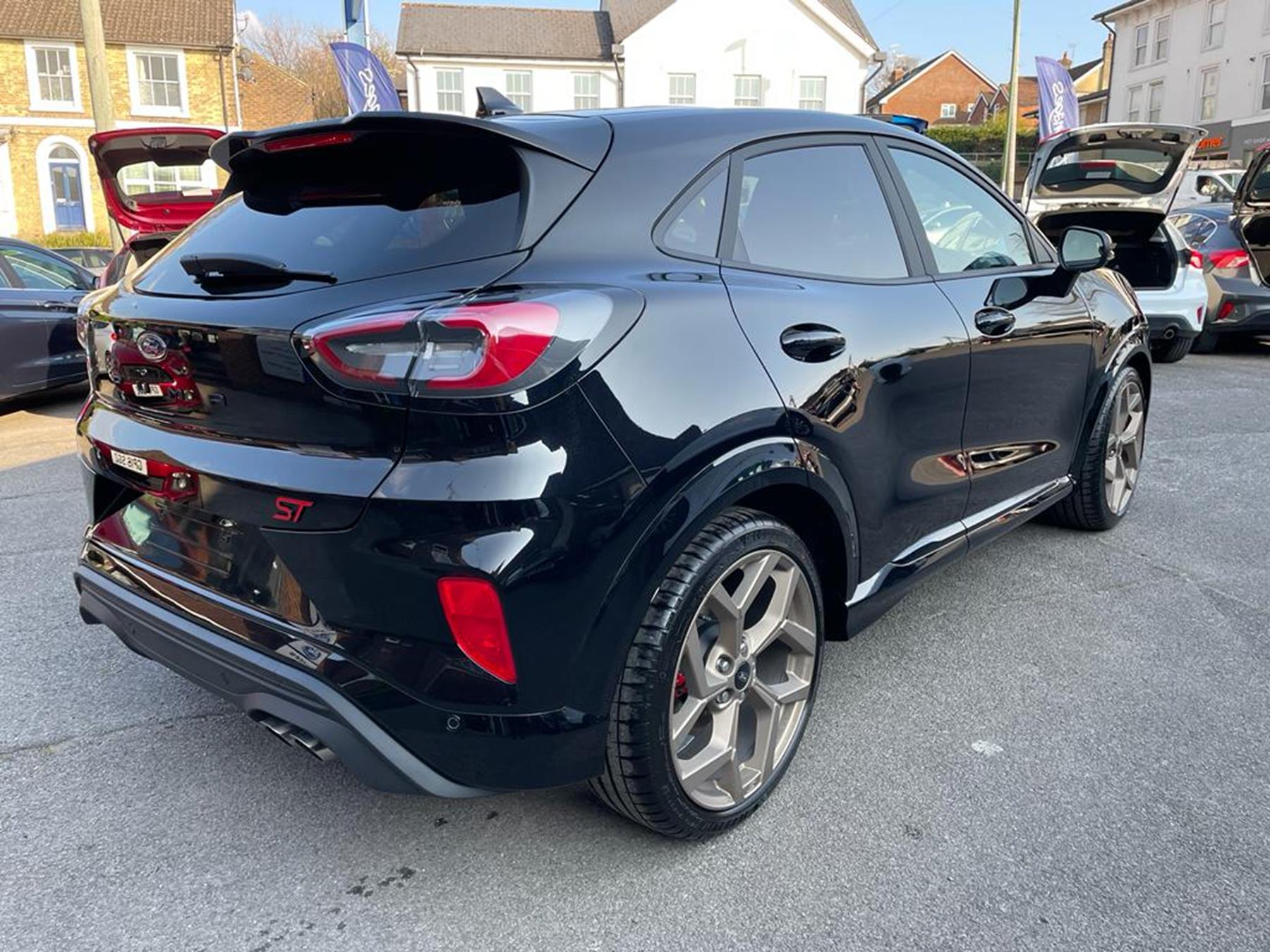 Ford Puma ST Gold Edition | Dinnages Ford