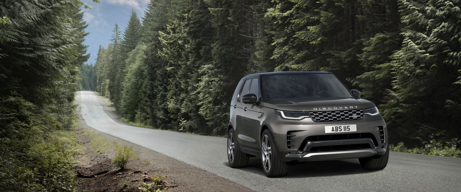 New Land Rover Discovery | Saltash, Cornwall | Roger Young Land Rover