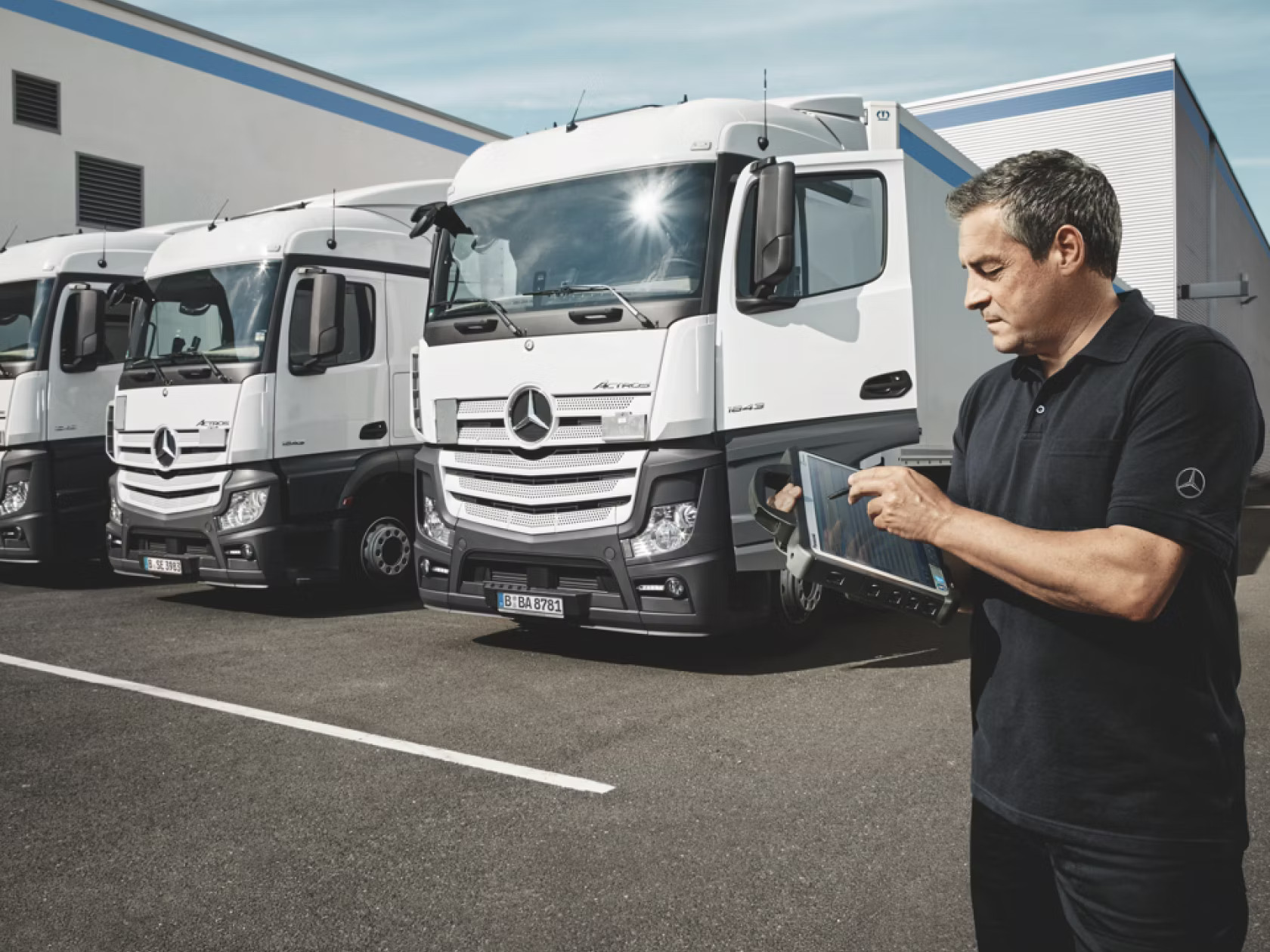 Mercedes‑Benz Trucks ServiceContracts
