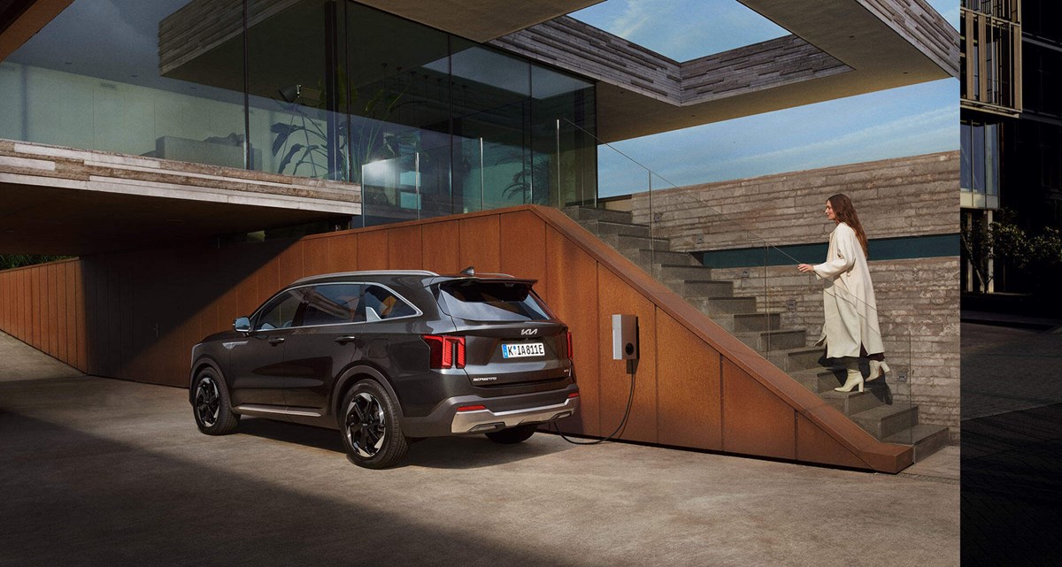 The New Kia Sorento Plug-In Hybrid | Surrey, Berkshire | West End Garage