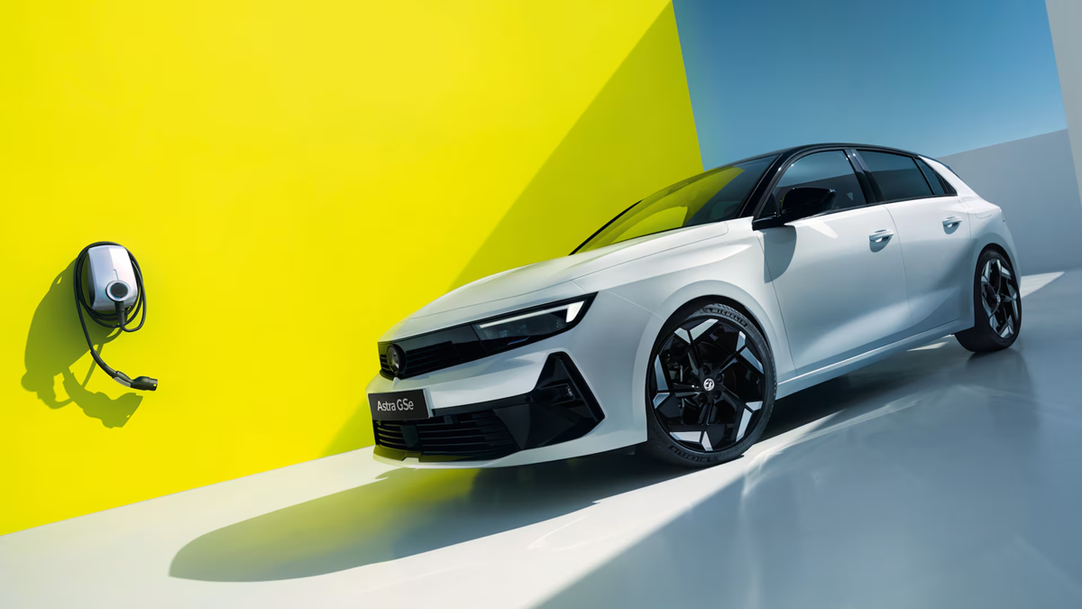 Vauxhall Astra Electric | Trowbridge | Platinum Vauxhall