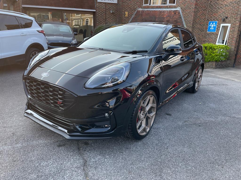 Ford Puma ST Gold Edition | Dinnages Ford