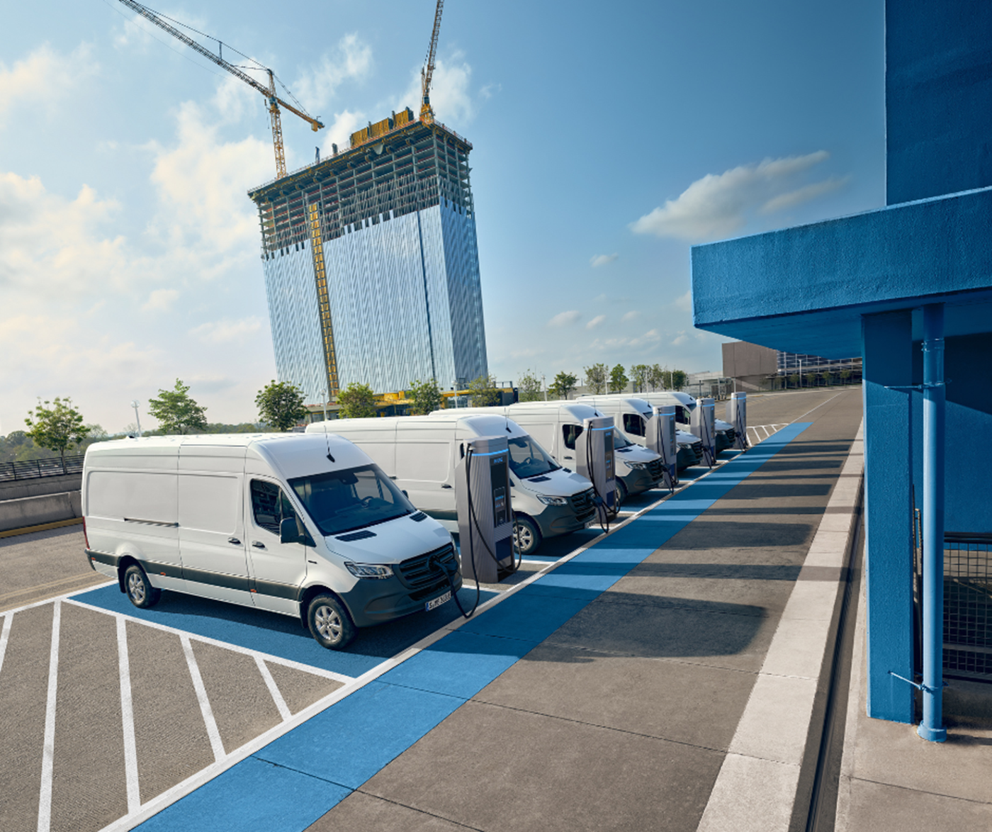 Drive the Change: Future-Ready Electric Vans for Your Business