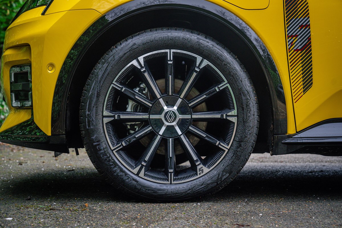 New Renault 5 | Cardigan, Neyland & Carmarthen | OC Davies