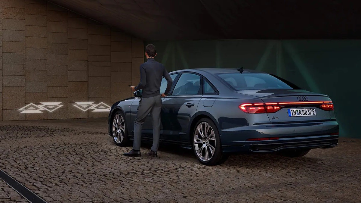 Audi A8 TFSI e | Cardiff, Bath, Bristol | Mon Motors