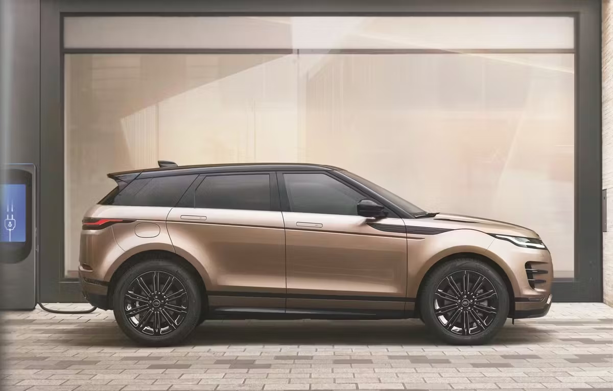 New Range Rover Evoque PHEV | Saltash, Cornwall | Roger Young Land Rover