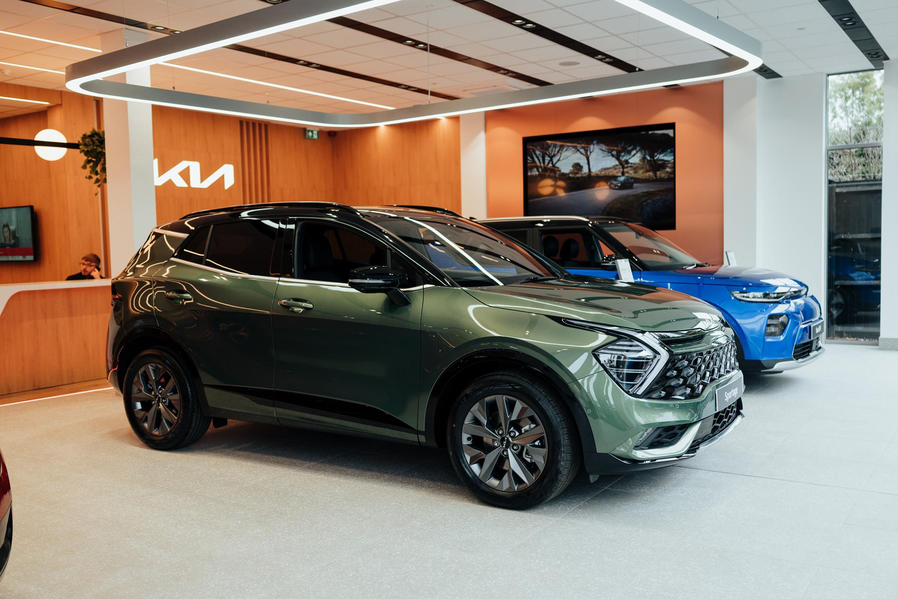 New & Used Kia Car Dealer | Surrey, Berkshire | West End Garage