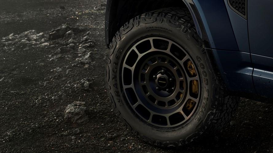 Defender OCTA at Roger Young | Land Rover’s Most Powerful 4x4