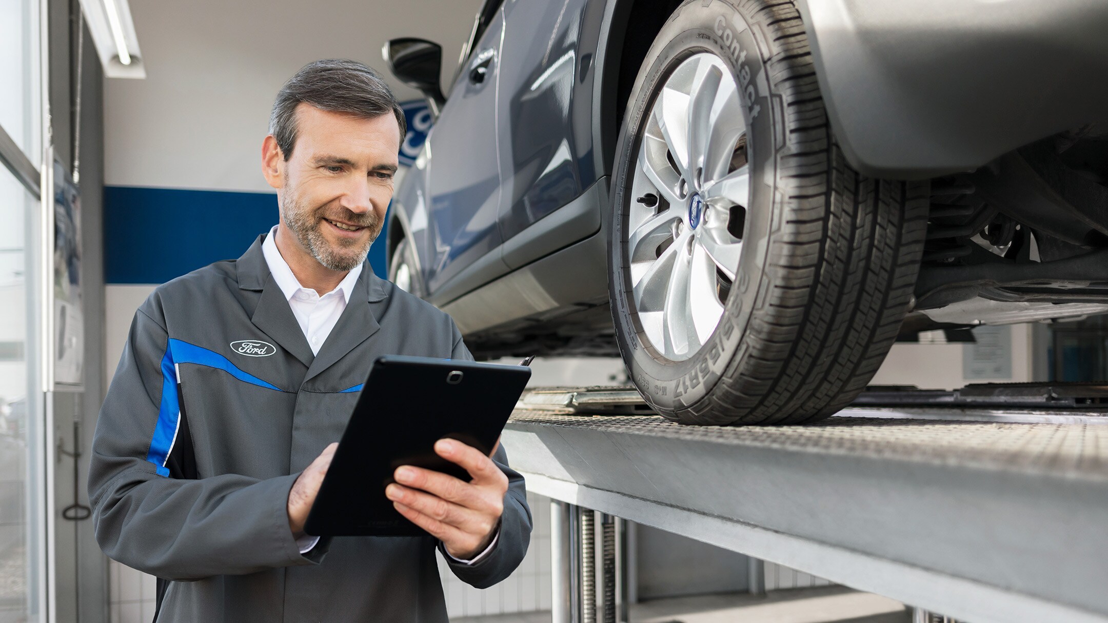 Book a Ford MOT | South Wales | Mon Motors